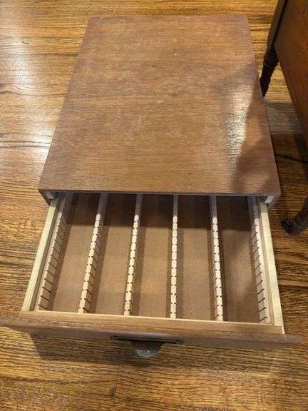 Magazine rack, clock, clerk box - Gary Realty & Auction