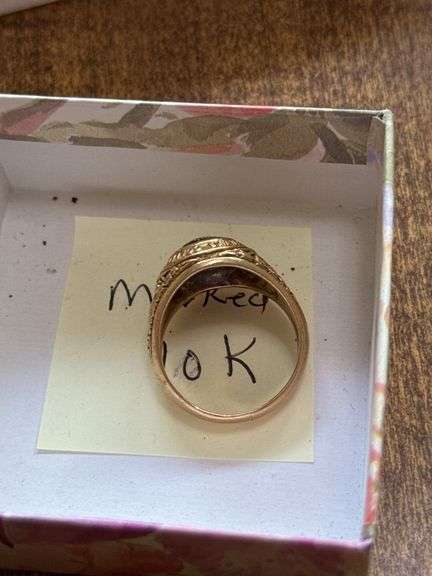 Marked 10k class ring - Gary Realty & Auction