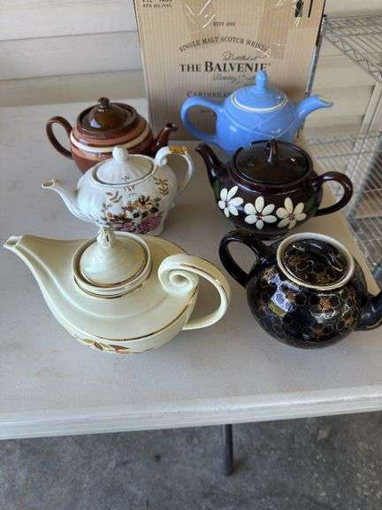 (6) teapots - Gary Realty & Auction