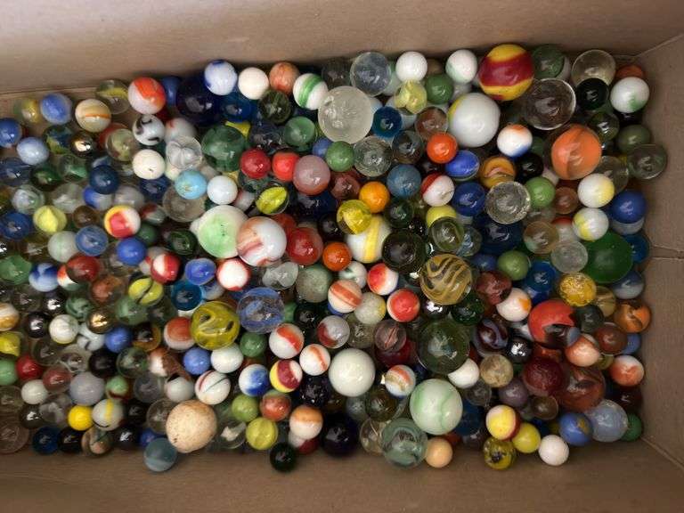 Assorted marbles - Gary Realty & Auction