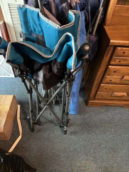 Lawn chairs - Gary Realty & Auction