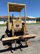 1967 John Deere jd450 crawler - Gary Realty & Auction