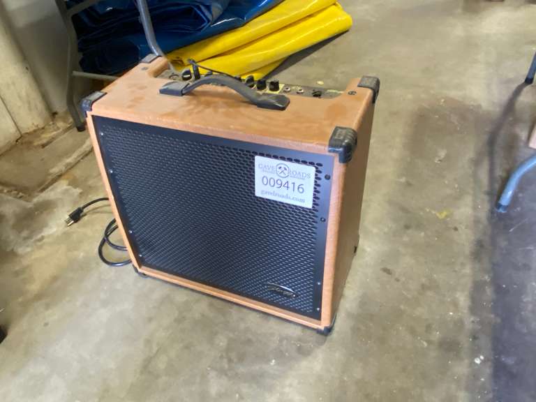 Stagg Acoustic Amplifier - Gavel Roads Online Auctions