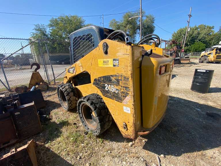 2011 Caterpillar 246C Wheeled Skid Steer & Bucket - Gavel Roads Online ...