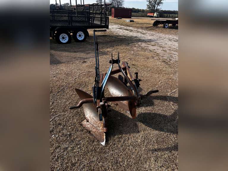 Ford Shear Pin Plow - Gavel Roads Online Auctions