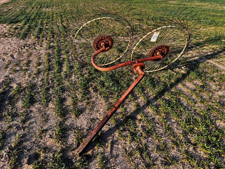Hay Rake Wheel Arm - Gavel Roads Online Auctions