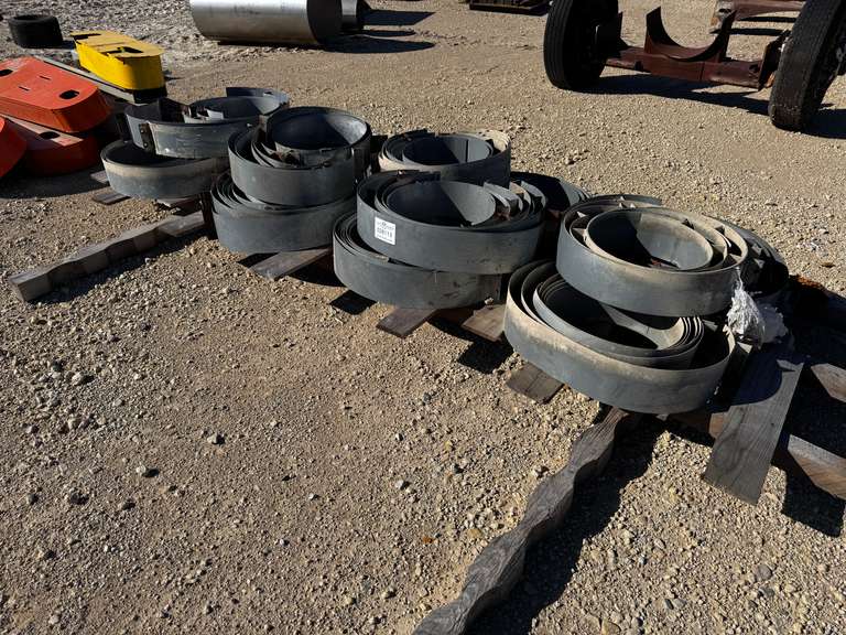 Assorted Auger Clamp Connectors - Gavel Roads Online Auctions