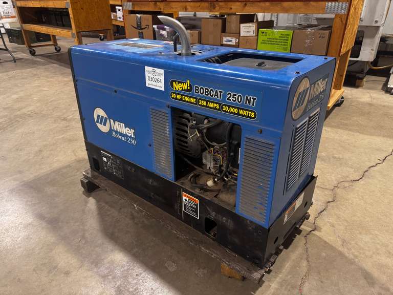 Miller Wildcat 250 NT Welder Generator - Gavel Roads Online Auctions