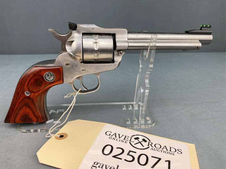 Ruger Single-Ten 22cal Revolver w/Case #810-17058 - Gavel Roads Online ...