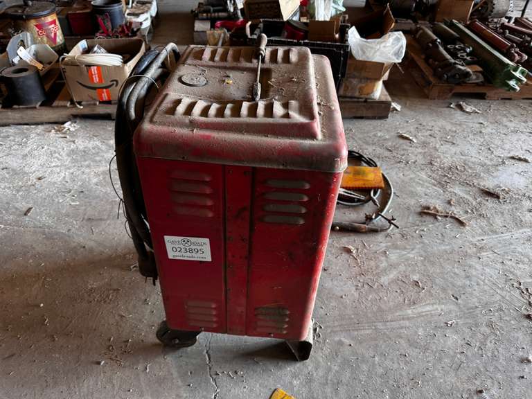 Forney Model CB AC Arc Welder - Gavel Roads Online Auctions