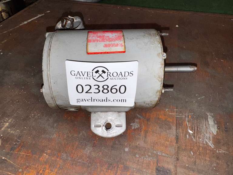 Table, Collet Pads, Grinding Wheels & Non-Working Motor - Gavel Roads ...