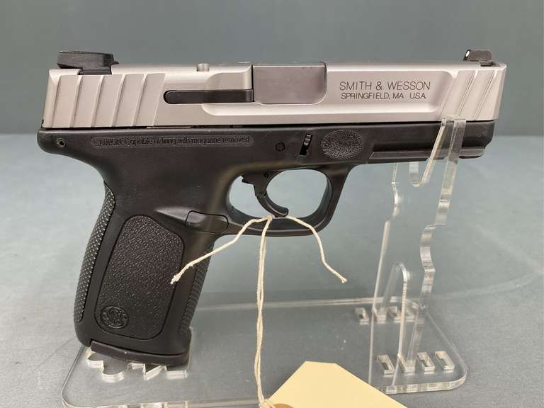 Smith And Wesson Sd9ve 9mm Semi Auto Pistol Heu4198 Gavel Roads Online
