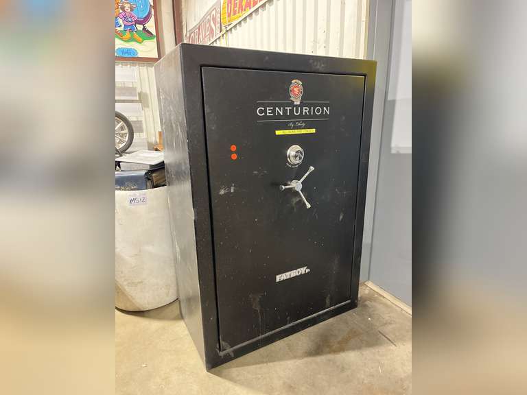 Centurion Model D-48 Fat Boy Jr Safe - Gavel Roads Online Auctions
