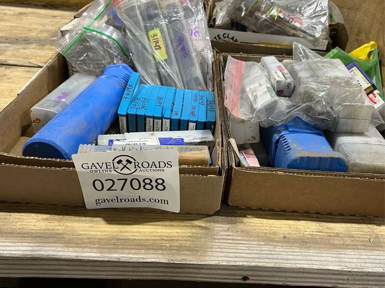 HSK 125 Holders & End Mills - Gavel Roads Online Auctions