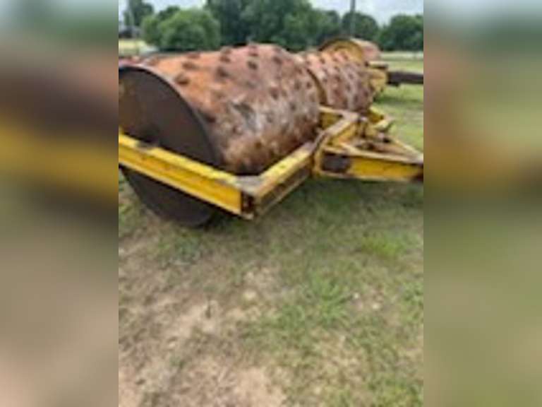 Roller/Packer - Gavel Roads Online Auctions