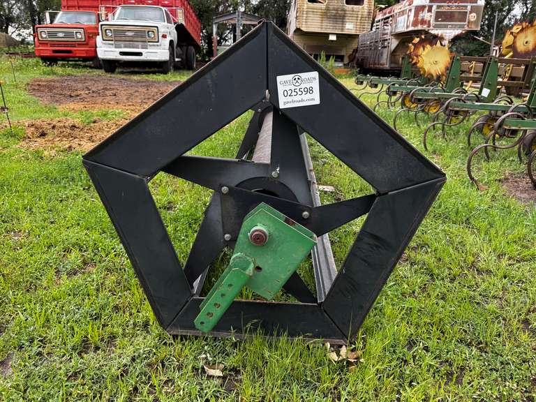 John Deere 925 Bat Reel Header - Gavel Roads Online Auctions