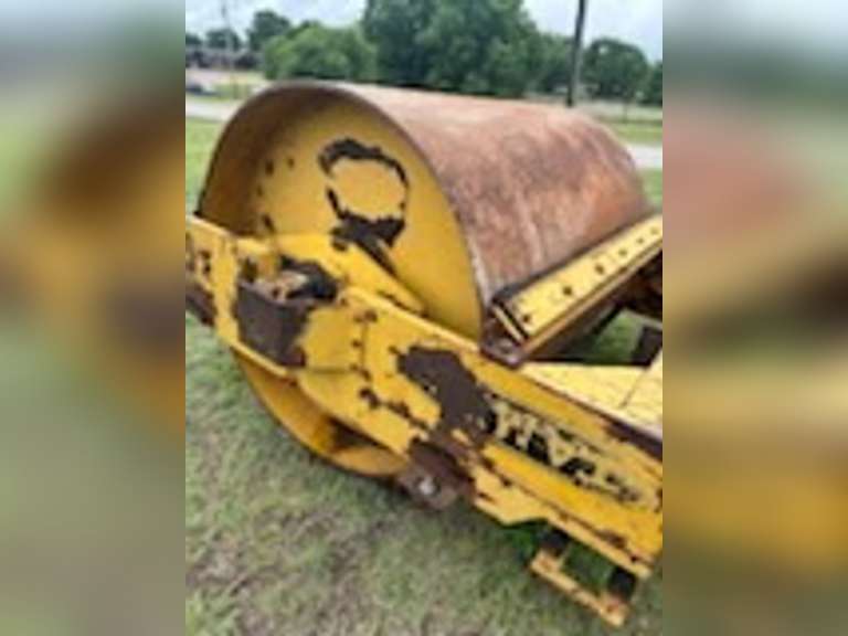 Roller/Packer - Gavel Roads Online Auctions