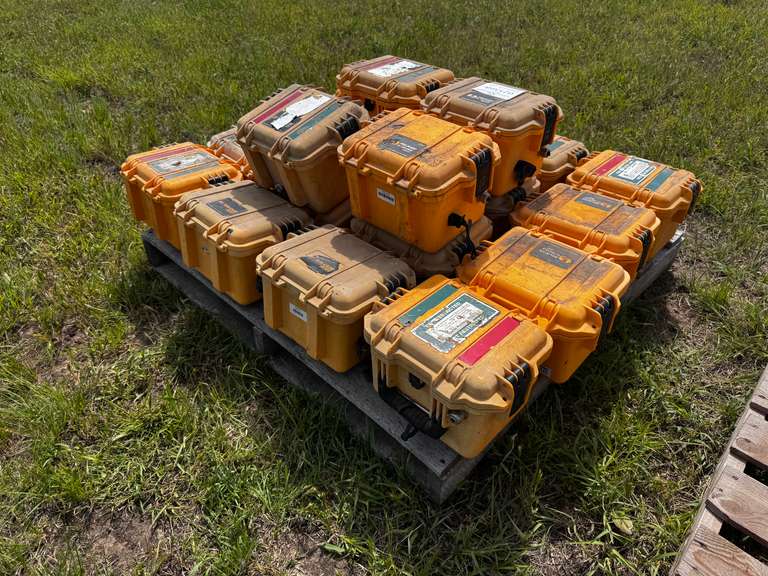 (20) Pelican/Pelican Style Storm Cases - Gavel Roads Online Auctions