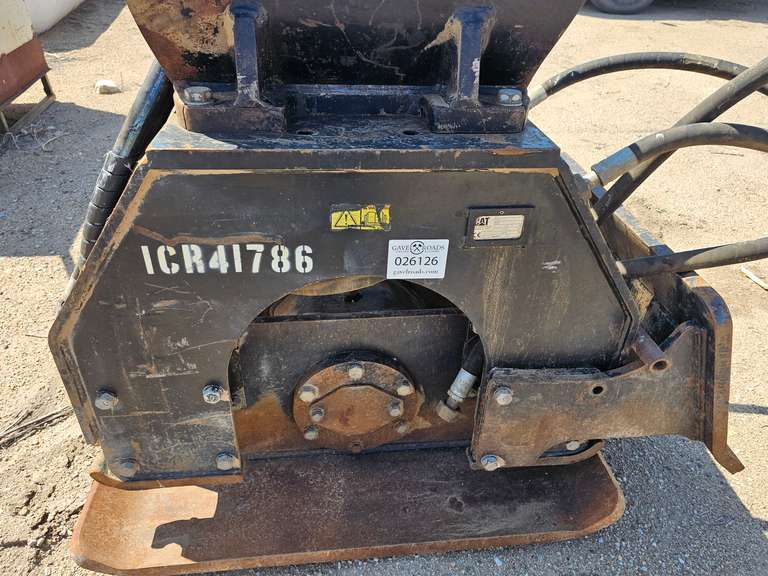 Caterpillar Plate Compactor - Gavel Roads Online Auctions