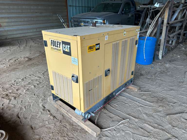 Caterpillar Olympian Generator-Crack in Motor - Gavel Roads Online Auctions