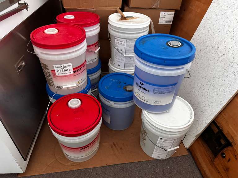 Assorted Buckets of Cleaning Solution - Gavel Roads Online Auctions