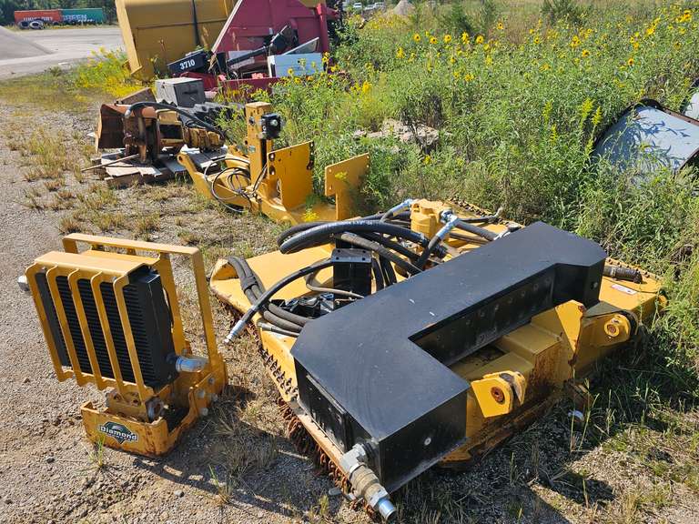 Diamond Side Boom Mower - Gavel Roads Online Auctions