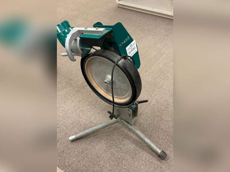 Atec Axis Electric Pitching Machine - Gavel Roads Online Auctions