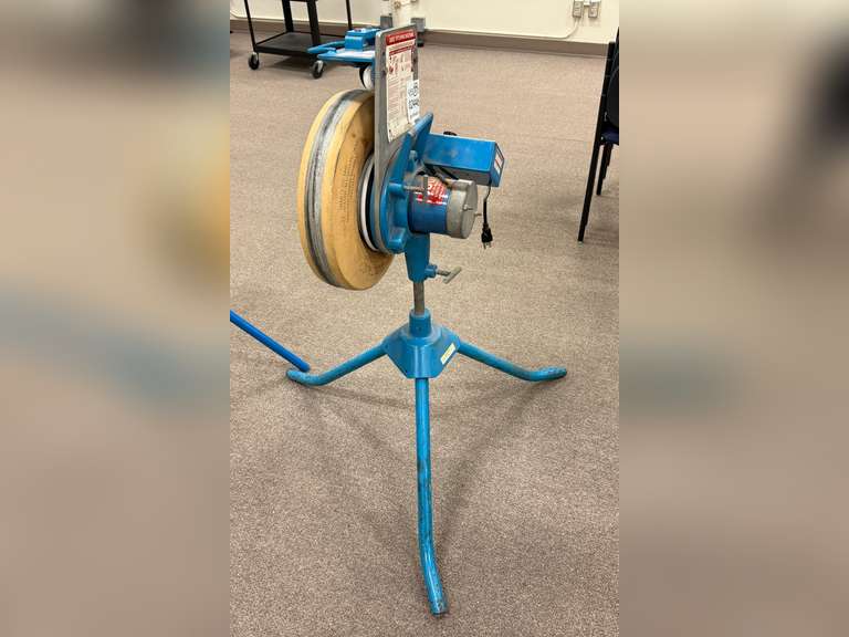 Jugs Jr. Electric Pitching Machine - Gavel Roads Online Auctions
