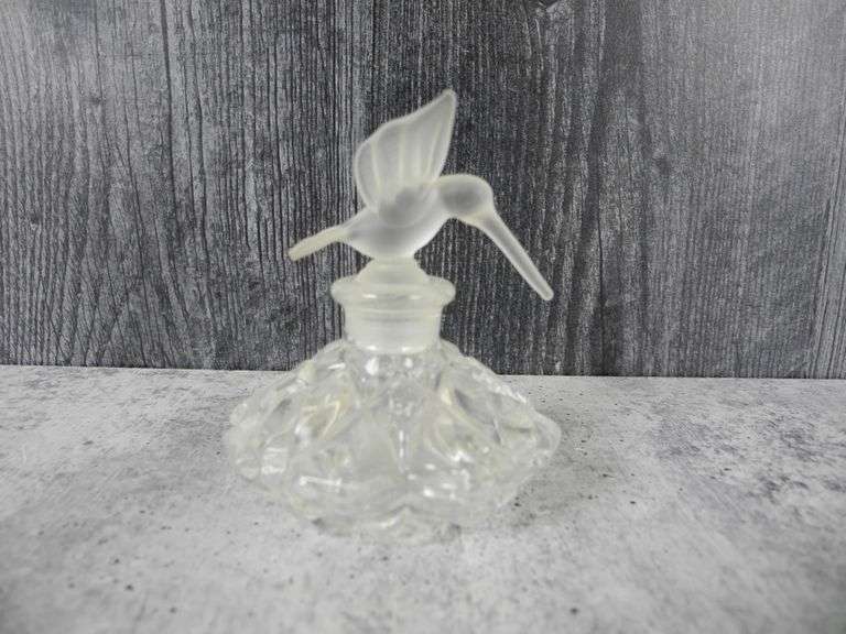 Beautiful Cut Glass Hummingbird Perfume Bottle - GC5 Auctions
