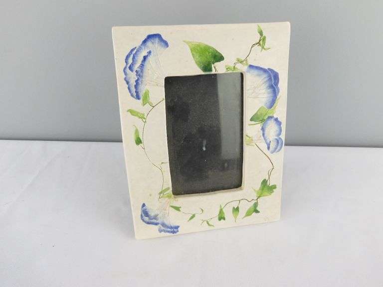 Salt Marsh Pottery Frame - GC5 Auctions