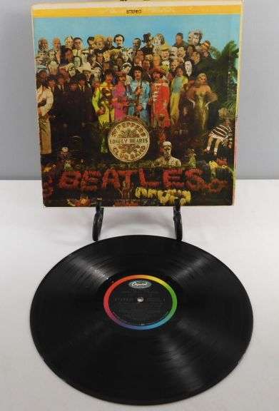The Beatles - Sgt. Peppers Lonely Hearts Club Band - 1967 - GC5 Auctions