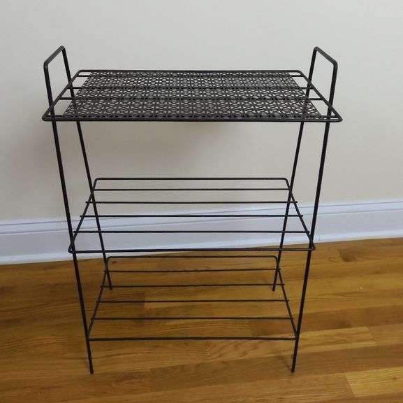 Vintage Metal Wire Rack / Side Table - GC5 Auctions