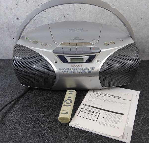 Sony Model CFD-5250 CD/Cassette Radio with Remote - GC5 Auctions