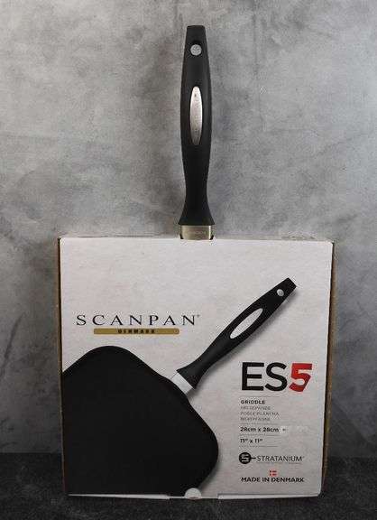 New Scanpan ES5 11" x 11" Griddle Pan in Box - GC5 Auctions