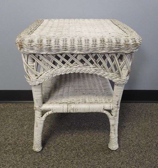 Vintage Wicker Side Table - GC5 Auctions