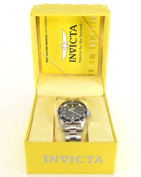 Invicta 8932 Divers Quartz Watch in Original Box with Paperwork - Needs ...