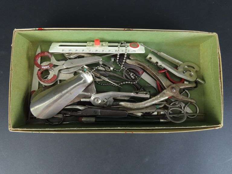 Box of Old Office Supplies - GC5 Auctions