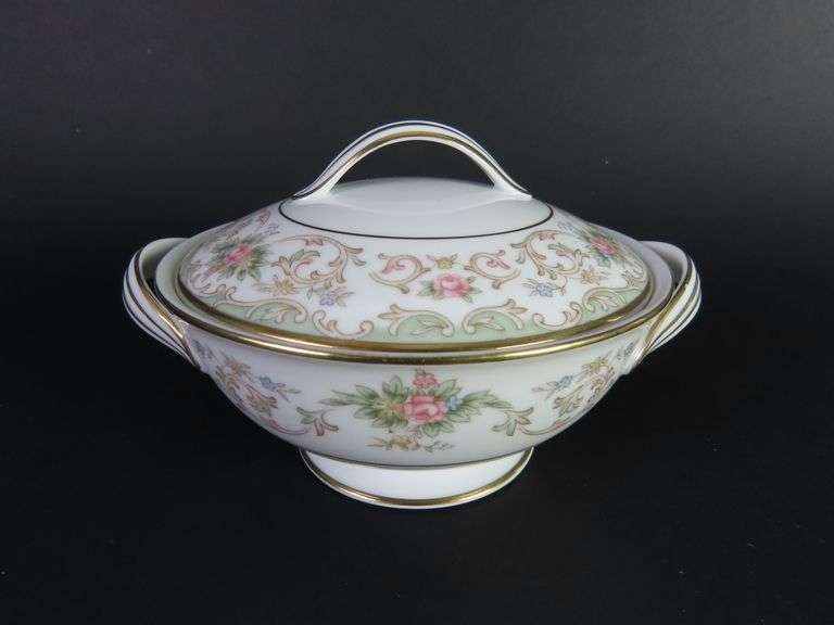 Noritake China "Croydon" Lidded Sugar Dish - Made in Japan - GC5 Auctions