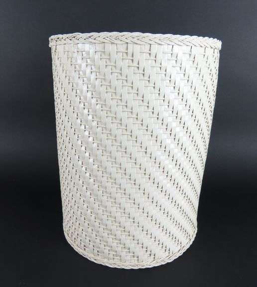 Vintage White Wicker Wastepaper Basket - GC5 Auctions