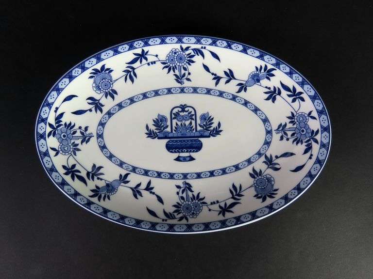Vintage Minton "Blue Delft" Fine Bone China Oval Pickle Dish - GC5 Auctions