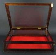 Vintage Display Box with Hinged Lid - GC5 Auctions