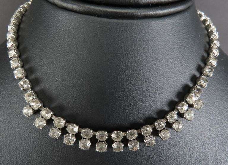 14" Vintage Rhinestone Necklace - GC5 Auctions