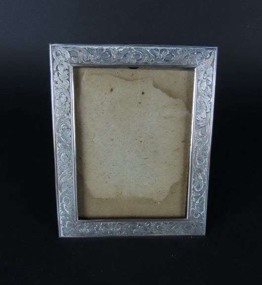 Vintage John Wanamaker Silver Tone Standing Picture Frame - GC5 Auctions