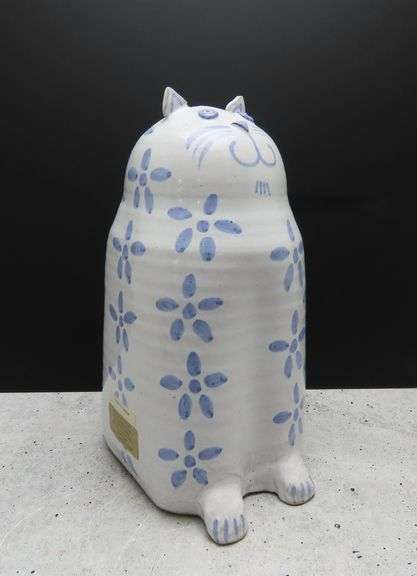 Burnham Pottery Cat by Thom Borthwick #1 - Made in England - GC5 Auctions