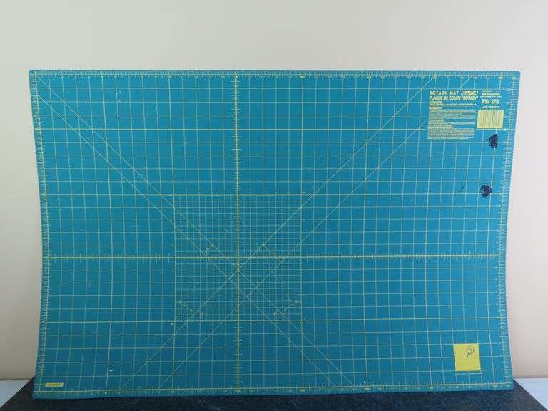 Large Rotary Cutting Mat - GC5 Auctions