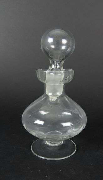 Hand Blown Glass Perfume Bottle - GC5 Auctions