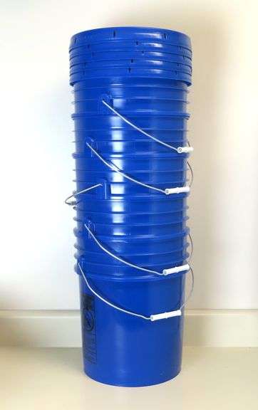 Lot of 5 New Letica 5 Gallon Buckets with Lids - GC5 Auctions