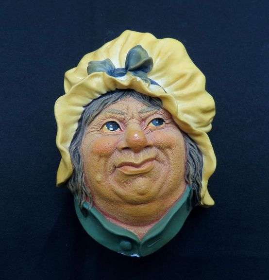 Vintage Chalkware Bosson's "Sarah Gamp" Head Wall Hanging - GC5 Auctions
