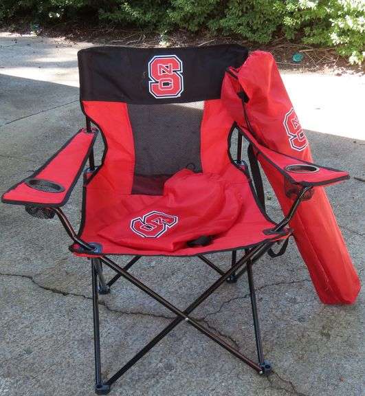 Pair of NC State Folding Chairs with Carry Bags - GC5 Auctions