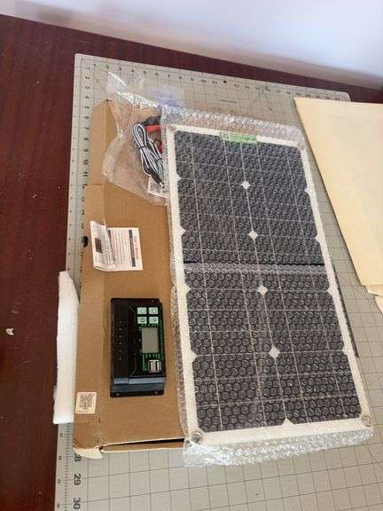 Solar panel - Gregg Auctions